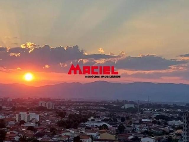 Apartamento Mobiliado completo no último andar com vista livre para a Serra da Mantiqueira