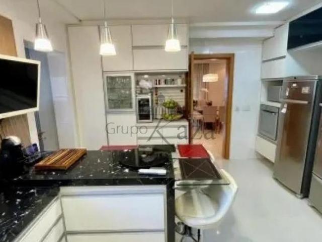 Apartamento mobiliado Condomínio Unique Vila Ema 3 Dormitórios 176m² Estuda Permuta