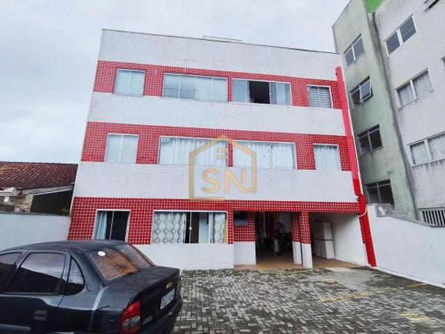 Apartamento mobiliado a uma quadra do mar no balneário Beltrami