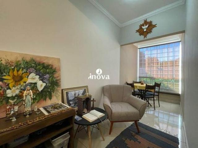 Apartamento mobiliado à venda, bairro Estados Unidos