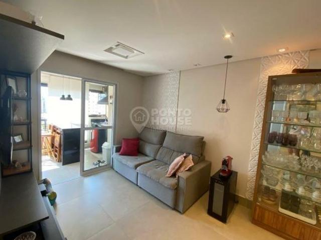 Apartamento mobiliado à venda bairro Saúde 2 dormitórios, 2 banheiros e 1 vaga