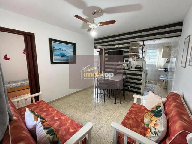 Apartamento mobiliado a venda com 2 quartos, 1 vaga de garagem a 200 metros da praia Indaiá, Caragua