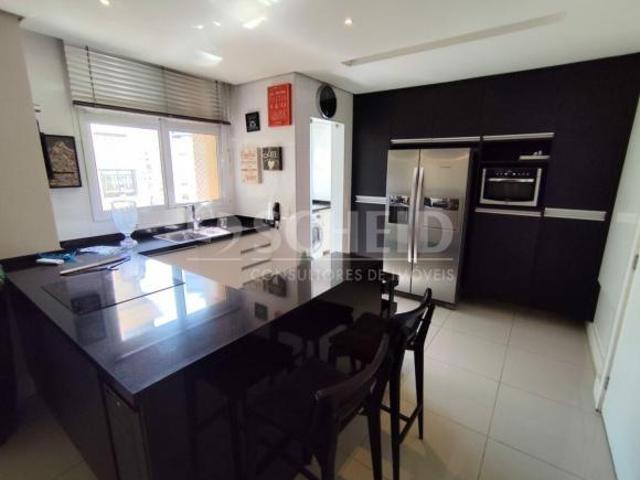 Apartamento Mobiliado à Venda com 2 Suítes 3 Vagas mobiliado na Fadlo Haidar