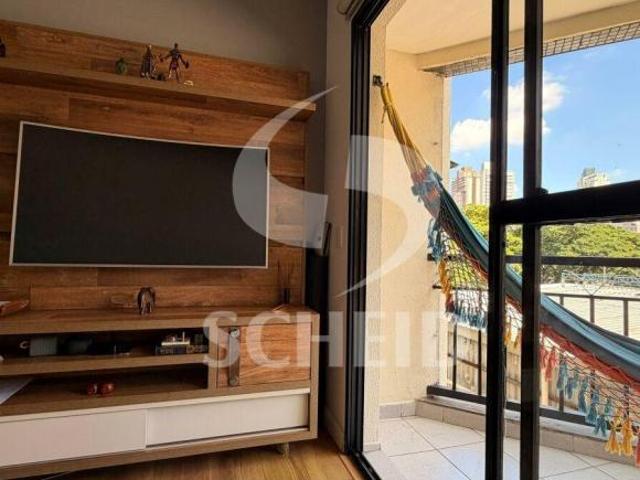 Apartamento mobiliado à venda com 65 m² com 2 quartos sendo 1 suíte com closet na Vila Olímpia