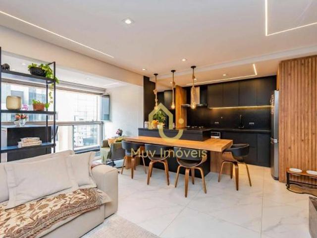Apartamento mobiliado à venda, dois quartos uma suíte Água Verde Curitiba/PR
