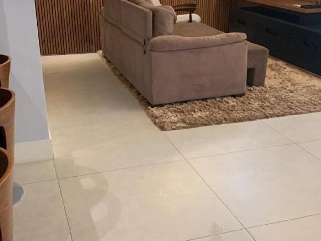 Apartamento mobiliado à venda e para alugar no Loteamento Alphaville Campinas em