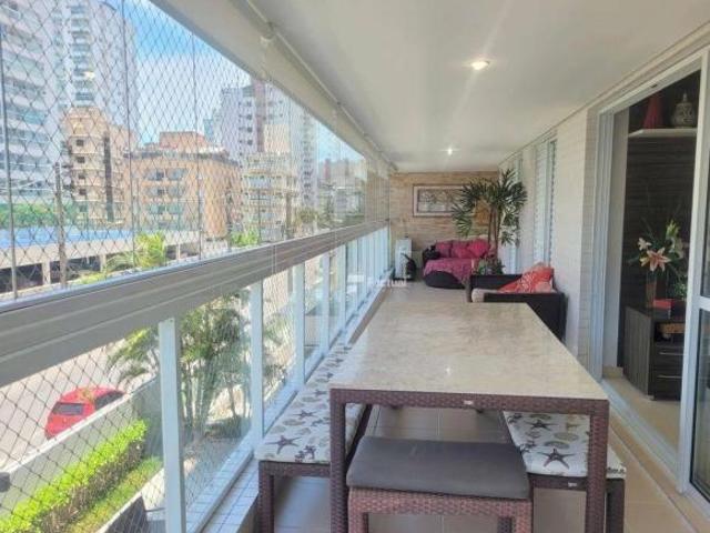 Apartamento mobiliado à venda em Guarujá Central Park