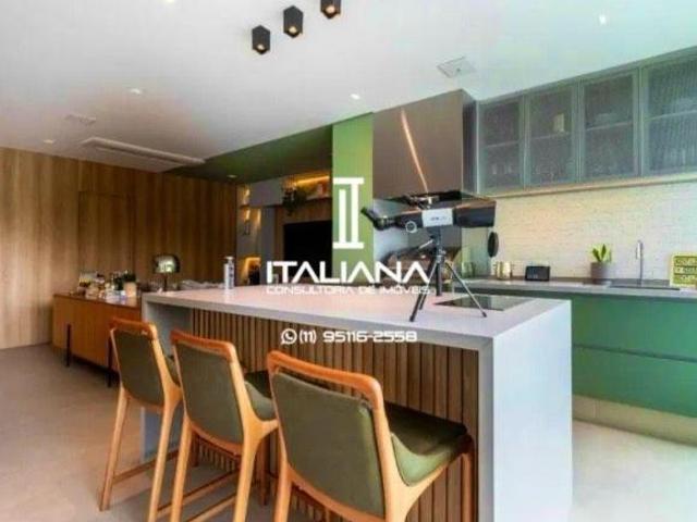 Apartamento Mobiliado a venda em Moema São Paulo. 3 Suítes