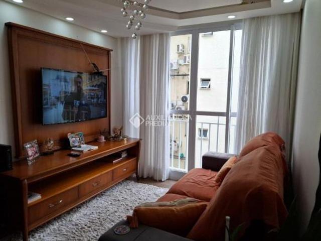 Apartamento mobiliado à venda na Vila Nova com 2 quartos