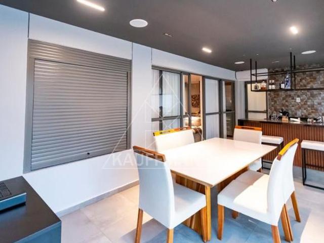 Apartamento mobiliado à Venda na Vila Olímpia 3 quartos sendo 1 Suíte, 2 Vagas e 95m² de Área Útil