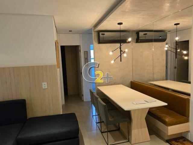 Apartamento mobiliado à venda na Vila Suzana, 2 quartos com 2 vagas de garagem