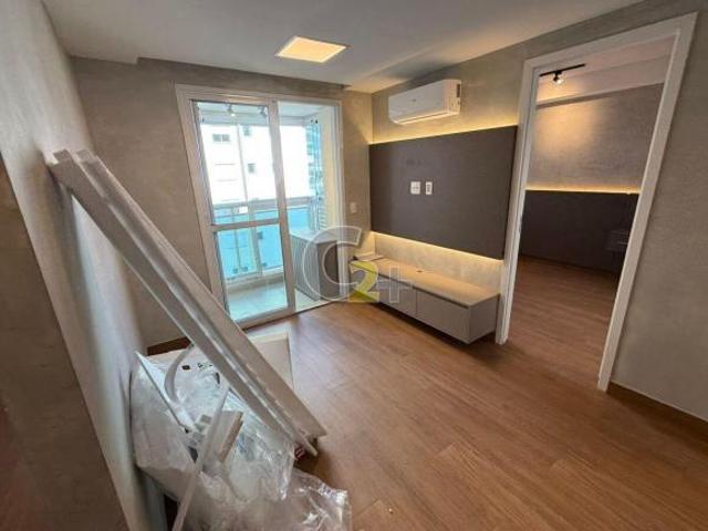 Apartamento mobiliado à venda na Barra Funda com 1 quarto e 1 vaga