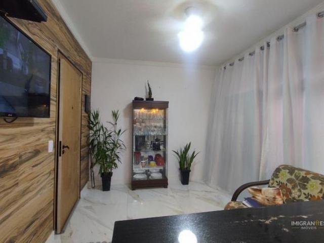 Apartamento mobiliado à venda na Guilhermina, em Praia Grande SP