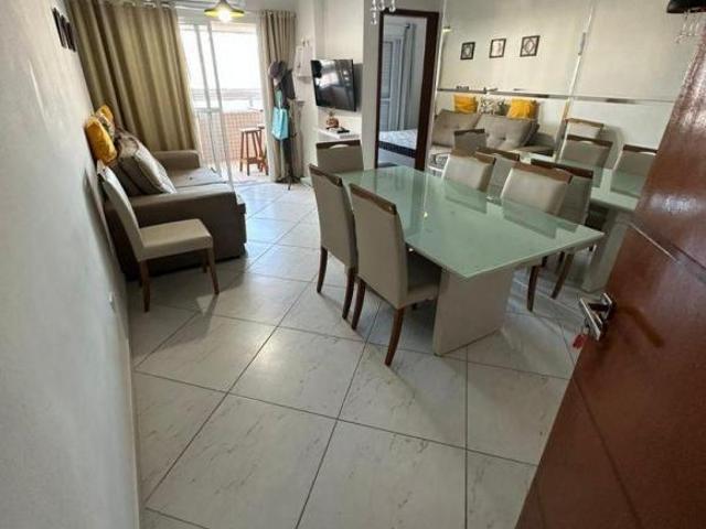 Apartamento mobiliado à venda na Ocian, em Praia Grande SP