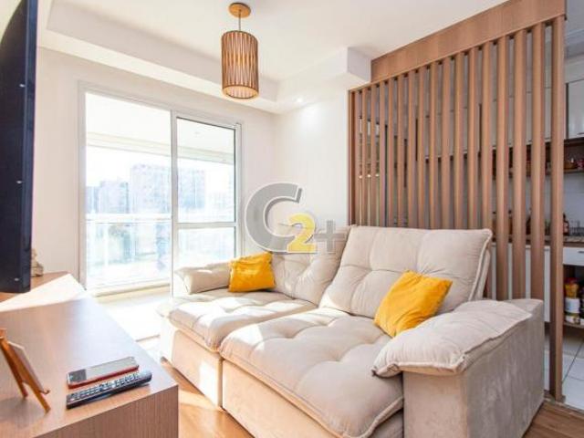 Apartamento mobiliado à venda na Pompéia com 3 quartos, sendo 1 suíte e 2 vagas