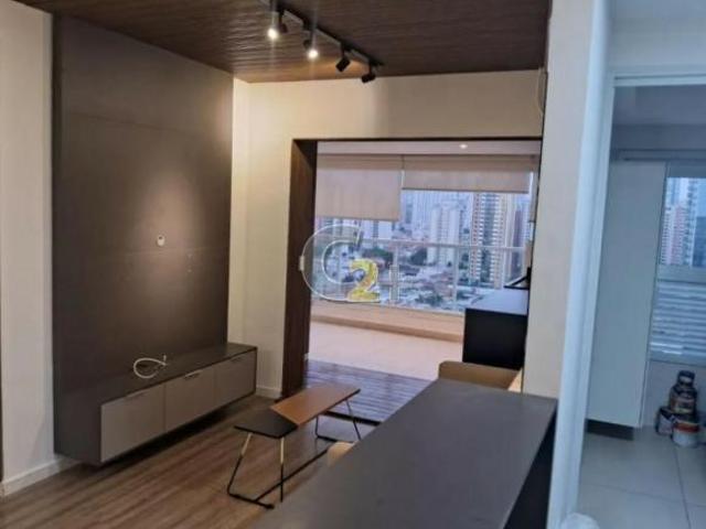 Apartamento mobiliado à venda no Tatuapé com 2 quartos, sendo 1 suíte e 1 vaga