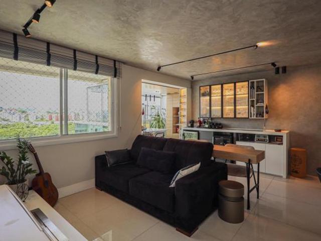 Apartamento mobiliado a venda no bairro Jardim Europa