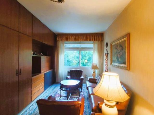 Apartamento mobiliado à venda no bairro Moinhos de Vento!