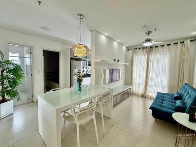 Apartamento mobiliado à venda no Boqueirão, em Praia Grande SP