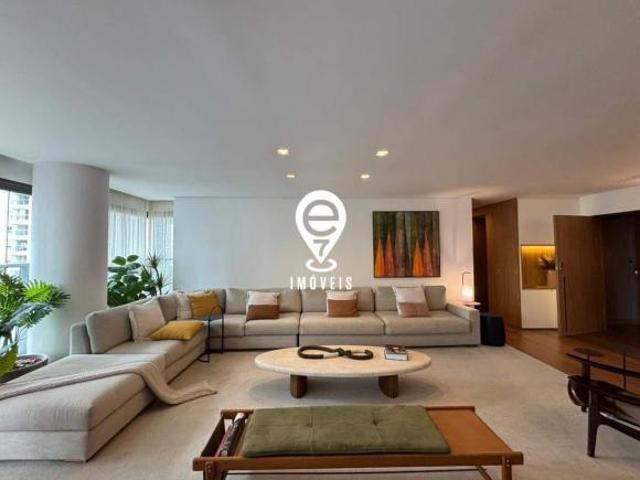 Apartamento mobiliado à venda no Brooklin, com 4 Quartos, 3 suítes, 3 vagas, 208m², São Paulo / SP