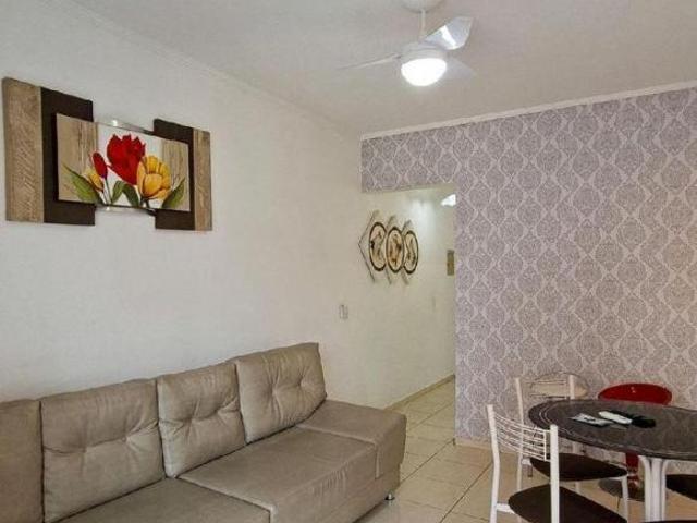 Apartamento mobiliado à venda no Canto do Forte, em Praia Grande SP