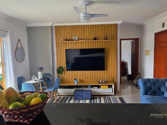 Apartamento mobiliado à venda no Canto do Forte, em Praia Grande SP