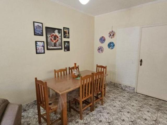 Apartamento mobiliado à venda no Canto do Forte, em Praia Grande SP