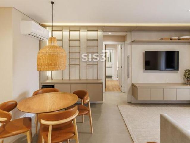 Apartamento mobiliado à venda no Edificio Trebbian