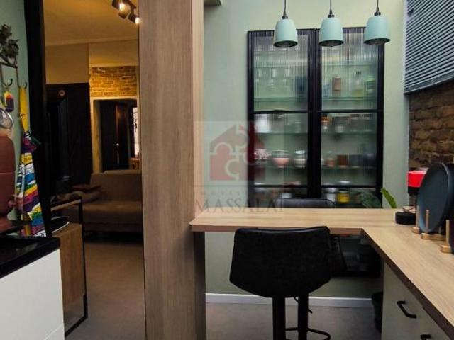 Apartamento mobiliado à venda no Menino Deus