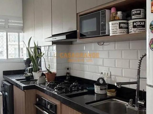 Apartamento Mobiliado à Venda no Residencial Flora em Jacareí/SP 47m²