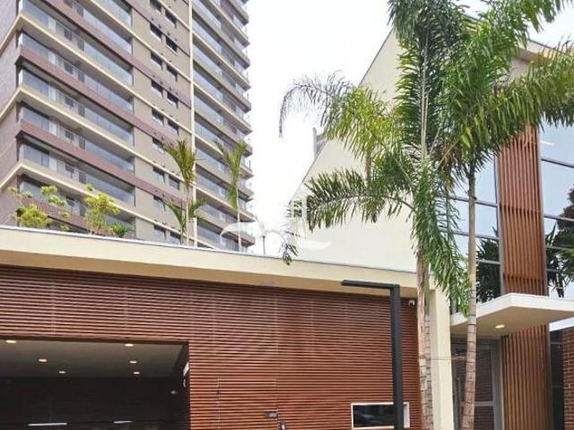 Apartamento mobiliado de 3 dormitórios para vender ou alugar no Cambuí em Campinas. 126m²