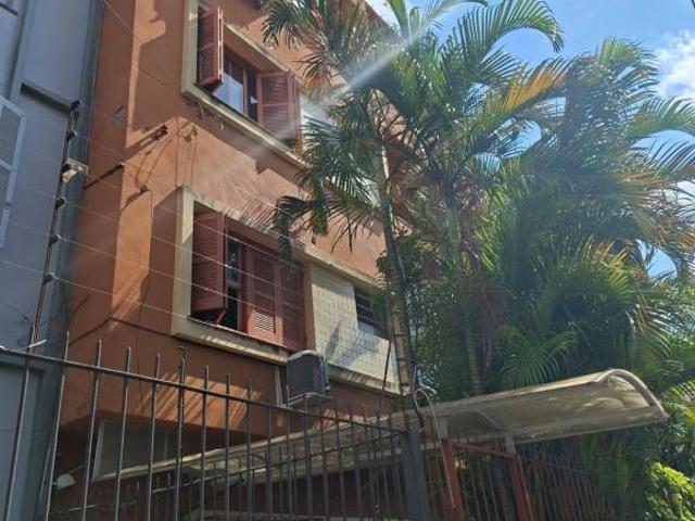 Apartamento Mobiliado de 3 Quartos à Venda em Porto Alegre, Rio Grande do Sul