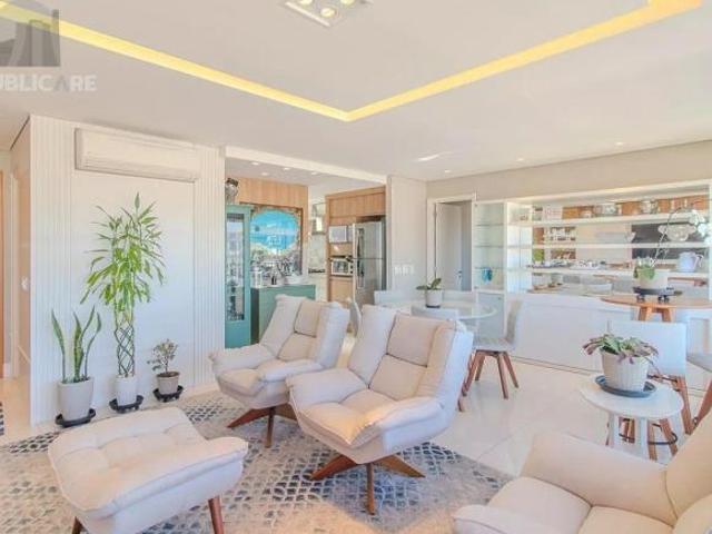 Apartamento mobiliado de 3 quartos com suíte, 2 vagas e lazer completo para sua