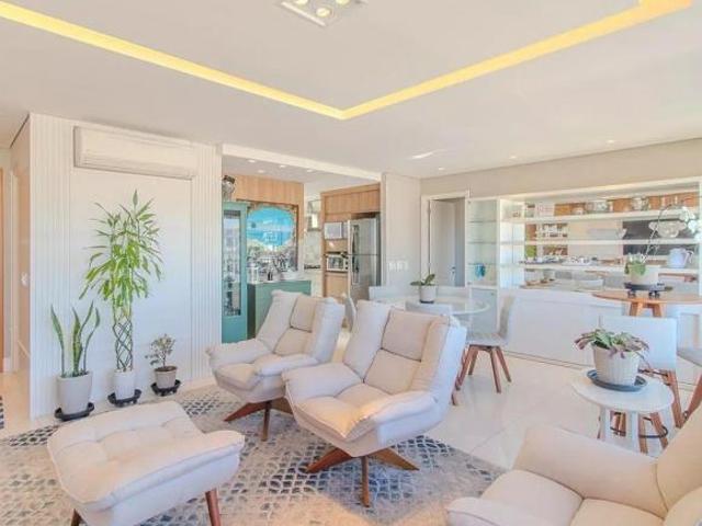 Apartamento mobiliado de 3 quartos com suíte, 2 vagas e lazer completo para sua