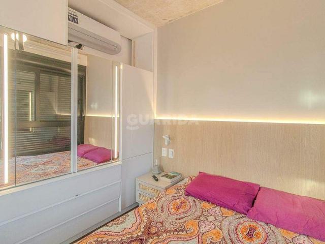 Apartamento mobiliado de 1 dormitório no bairro Menino Deus. COD: 23822