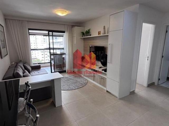 Apartamento mobiliado de 1 quarto à venda no Vila