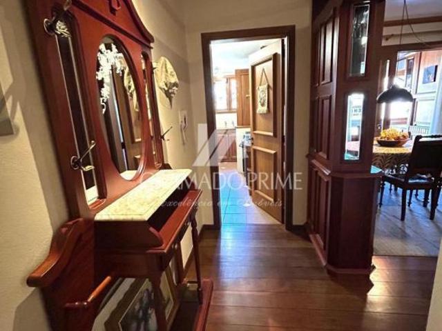 APARTAMENTO MOBILIADO DE 2 DORMITÓROS EM GRAMADO