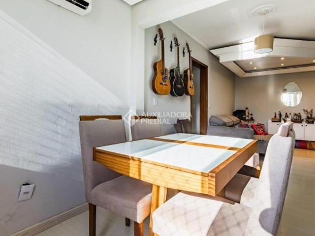Apartamento MOBILIADO de 2 dormitórios com suíte, 2 VAGAS