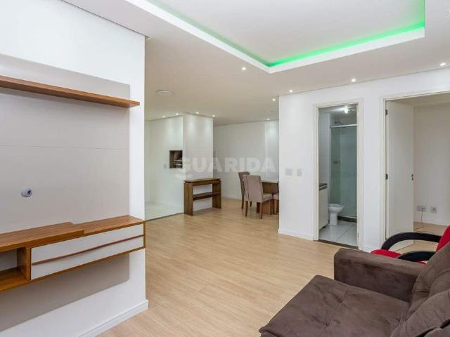 Apartamento mobiliado de 2 dormitórios e 1 vaga no bairro Humaitá COD: 17510