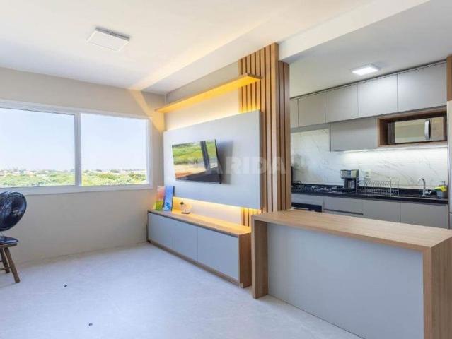 Apartamento mobiliado de 2 dormitórios e 1 vaga no bairro Humaitá. COD: 24943
