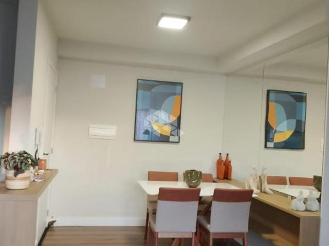 Apartamento mobiliado de 2 dormitórios na Vila Nova