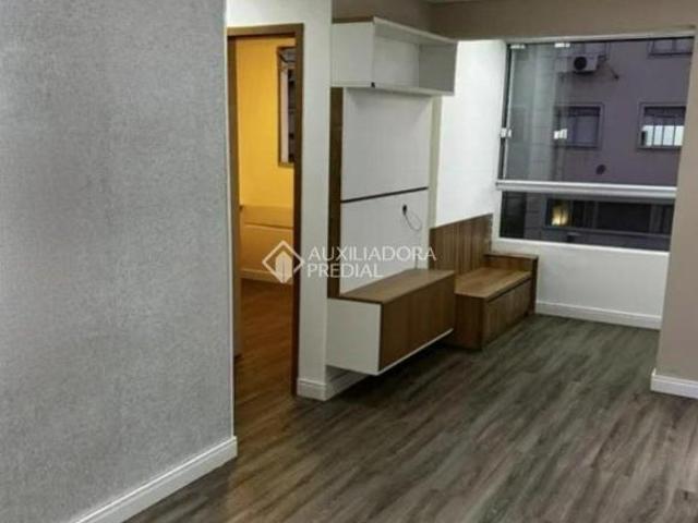 Apartamento mobiliado de 2 quartos com 1 vaga à venda no bairro Morro Santana em Porto Alegre