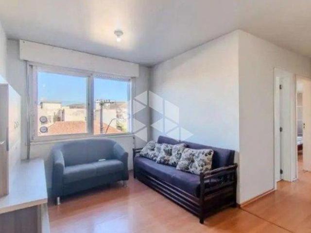 Apartamento mobiliado de dois quartos com vaga de garagem no bairro Santana