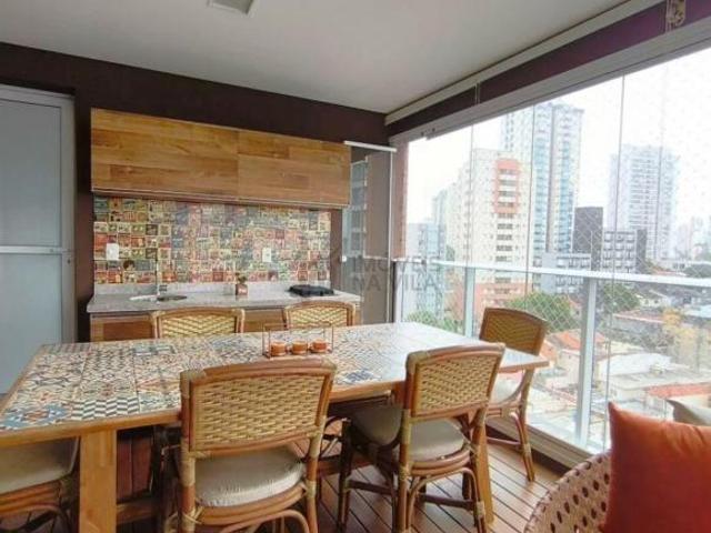 Apartamento mobiliado e com 2 suites, 2 vagas e com lazer de clube