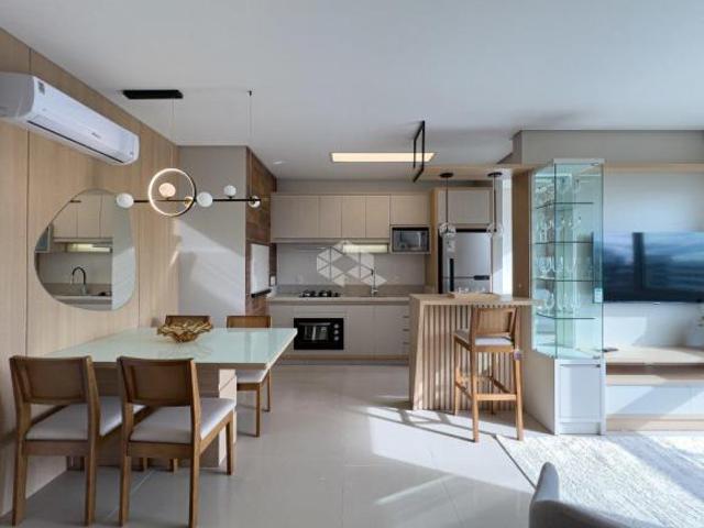 Apartamento mobiliado e decorado, 02 quartos sendo 1 suíte, no bairro Zona Nova, em Capão da Canoa/