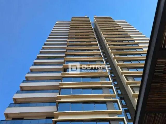 Apartamento mobiliado e decorado à venda no Edf. Amits São Dimas