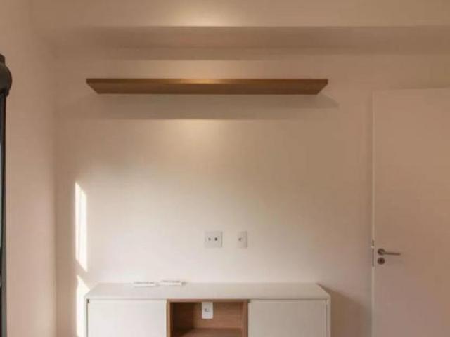 Apartamento mobiliado e decorado com 1 quarto e 30 m² à venda em Moema