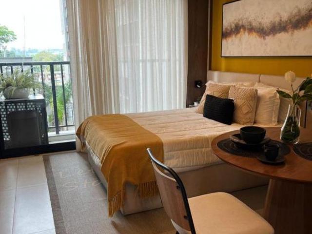 Apartamento mobiliado e decorado, pronto para morar. 25m² perto da estação Faria Lima