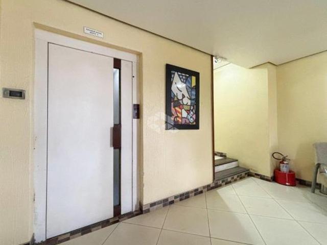APARTAMENTO MOBILIADO E DESOCUPADO À VENDA NO ALTO TERESÓPOLIS, COM 2 DORMITÓRIOS, VAGA DE GARAGEM E
