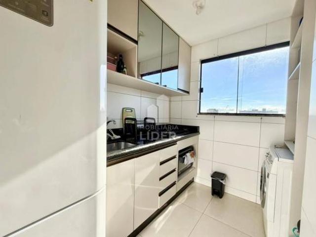Apartamento Mobiliado e Ensolarado no Parque da Fo